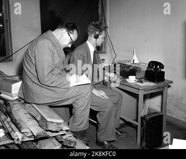 Oslo 19491010 Storting elections 1949 Election Day. List carriers ...