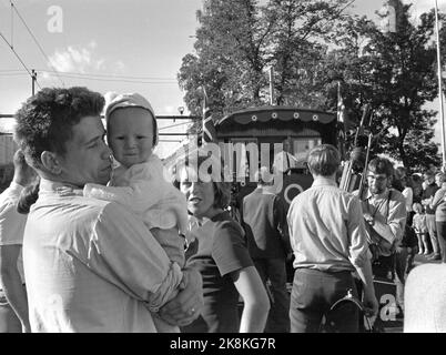 Oslo - Lillehammer, September 1969. Election campaign on Skinner - vgs ...