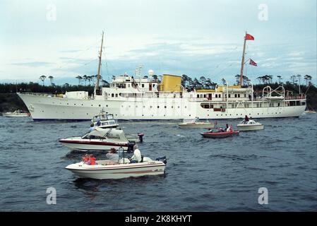 Langesund 19910628 - June 1991. The royal family in Langesund. Here ...