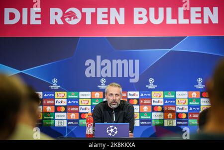 Leipzig, Germany. 24th Oct, 2022. Soccer: Champions League, before the ...