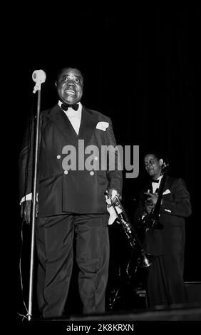Oslo 1952; Trumpet player and singer Louis Armstrong (1901-1971) gave ...
