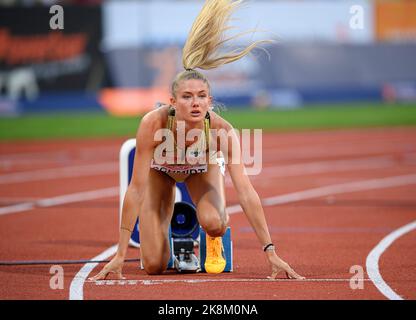 Alica SCHMIDT (GER) at the start, women's preliminary 400m on August ...