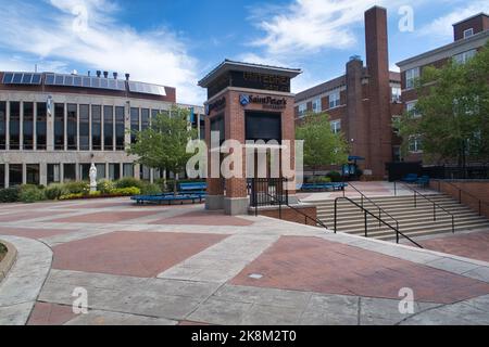 The Saint Peter's University Campus building and surroundings in Jersey ...