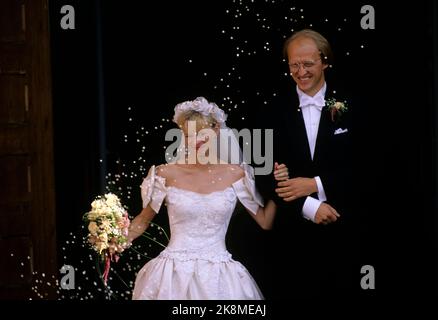 Oslo 19890826 Linn Ullmann, daughter of Liv Ullman, marries Espen ...