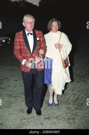Jarlsberg Hovedgård 19910920 sailing ball. Adm.dir. In Nora Industrier ...
