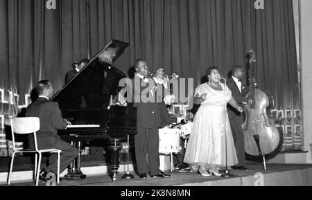 Oslo Oct. 1955: The jazz fever is raging in Norway! Here from one of ...
