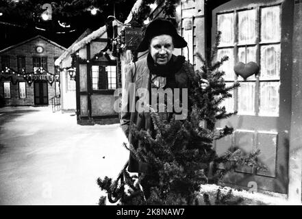 Oslo 19791109. Actor Henki Kolstad as shoemaker Andersen in "Christmas ...