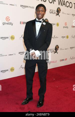 Branson Bailey at arrivals for 5th Annual Wearable Art Gala - Part 2 ...