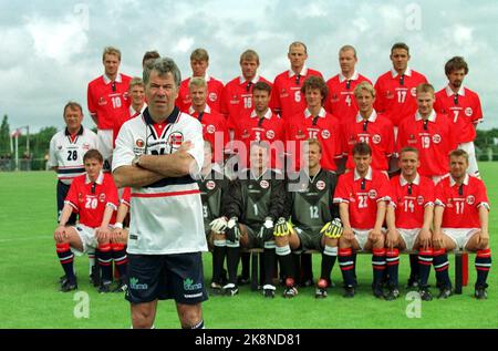 The national football team is gathered and training in Helsingoer on ...
