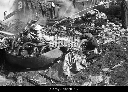 Bærum, Fornebu 19460522. Author and critic Ronald August Fangen 1895 ...