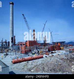 Mongstad 197405: Construction of the oil refinery at Mongstad. Here is ...