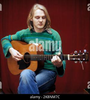 Oslo January 1977 Singer singer Finn Kalvik. Photo: Bjørn Sigurdsøn ...