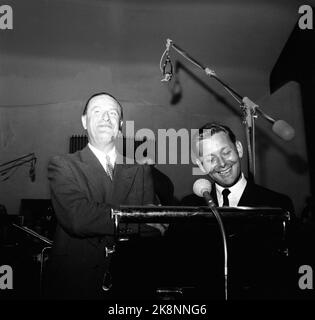 Oslo, 25 May 1959. Film show in Store Studio. Here, actors stand in a ...