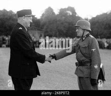 WW2 Oslo 1942 The Norwegian Legion at Slottsplassen in Oslo. Vidkun ...