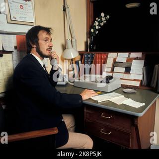 Oslo August 14, 1976. The switchboard at NTB, here operator Kitty Rød ...