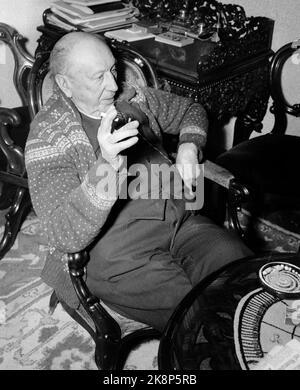 Oslo. Christofer Hornsrud, former Prime Minister (Ap). Hornsrud formed ...
