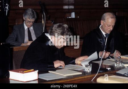 Oslo 1985-03: TREHOLT-SAKEN. - Rettssaken mot den spionasjetiltalte ...