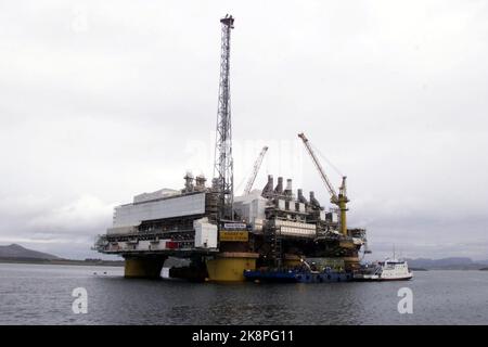 Stavanger 19991027: The development of Statoil's Åsgard B, the world's ...