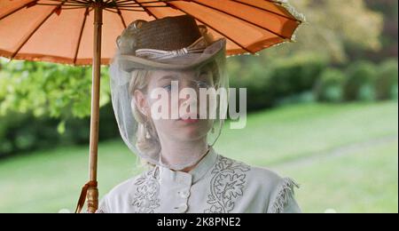 USA. Samantha Mathis in a scene from the (C)Buena Vista Pictures film ...