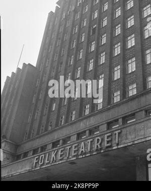 Oslo, 19521121. Preparations for the opening of the Folketeateret. The ...