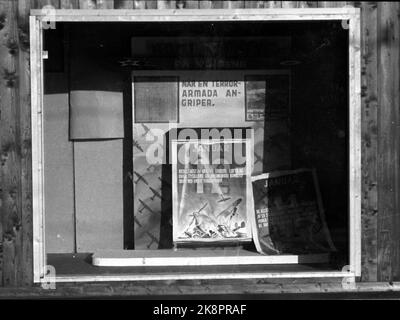 WW2 Oslo 19440224 German Statsban's information office. Here window ...