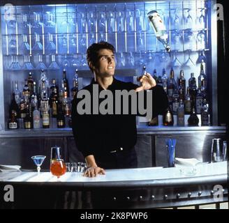 Cocktail 1988. Cocktail Movie Poster. Tom Cruise Stock Photo - Alamy