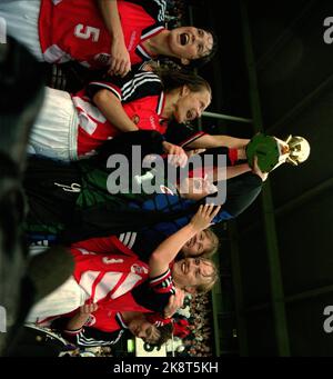 Stockholm 19950618. World Cup football 1995, women. Hege Riise (middle ...