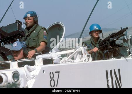 Lebanon 1987-04: Norwegian UN soldiers in Lebanon. UNIFIL forces ...