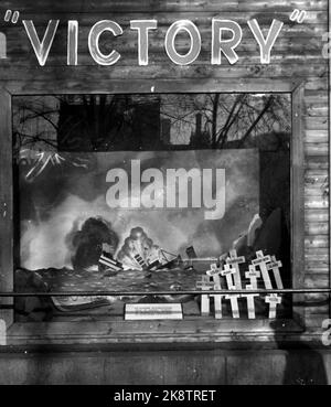 WW2 Oslo 19440224 German Statsban's information office. Here's window ...