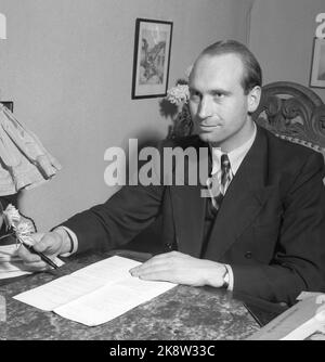Oslo 19451117. Defense Minister Jens Christian Hauge born 15/5-1915 is ...