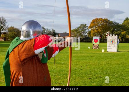 SAMLESBURY LONGBOW ARCHERS THE BATTLE OF AGINCOURT - 1415 reenactment ...