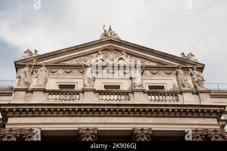 Main Entrance, Somerset House, Aldwich, London, UK - now houses the ...
