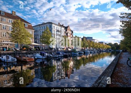 Copenhagen, Denmark - Sept 2022: Historical canal and waterfront houses ...
