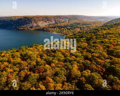 Aerial photograph of Devil's Lake State Park on a gorgeous autumn ...