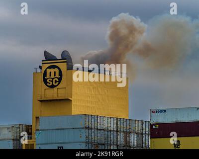 Ship exhaust emissions - Ship Funnel smoke - Ship funnel exhaust ...
