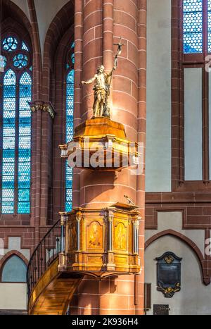 WETZLAR, GERMANY - JULY 3, 2014: beautiful ceiling and hall in the dome ...