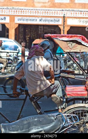 JAIPUR, INDIA - NOVEMBER 12: man sells vegetables and fruits in the ...