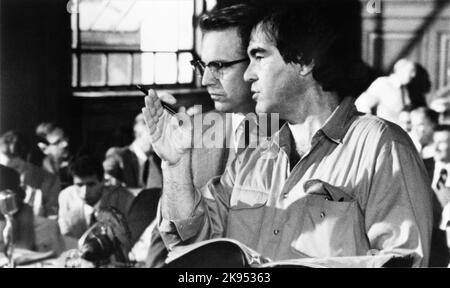 KEVIN COSTNER as New Orleans District Attorney Jim Garrison in JFK 1991 ...