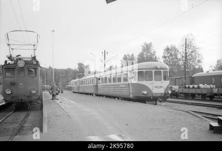 Nordmark - Klarälven's railways, the motor car train "Uddeholmaren ...