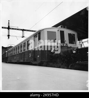 Electric motor carriage, State Railways X0A4 Stock Photo - Alamy