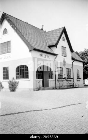 The railway station in Hällevik Stock Photo - Alamy