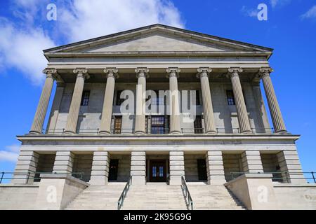 NASHVILLE, TN -1 APR 2022- View of the Tennessee State Capitol building ...
