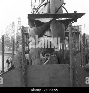 The submarine spig is transported to freight wagon Stock Photo - Alamy