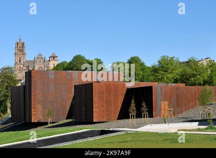 France, Aveyron (12), Rodez, the Soulages Museum houses the works of ...