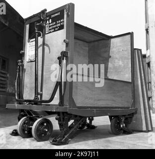 Transportable freight container SJ type A6 for goods Stock Photo - Alamy