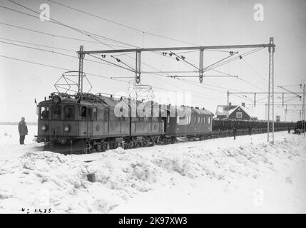 State Railways, SJ OB 38 and SJ OB 39 Stock Photo - Alamy