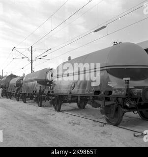 State Railways, SJ Q12 100956. Cistern Car Mjölkcentralen, MC Stock ...