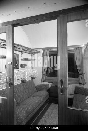 Southern Dalarnes rail, SDJ passenger train at Hedemora Station Stock ...