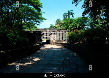 The History of Manila's Walled City of Intramuros, Manila, Philippines ...