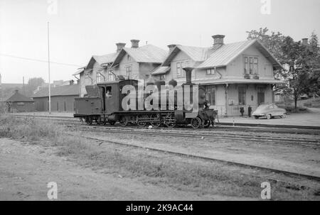 Dala - Ockelbo - Norrsundet Railway, Donj Lok 1. Timmertåg with the ...